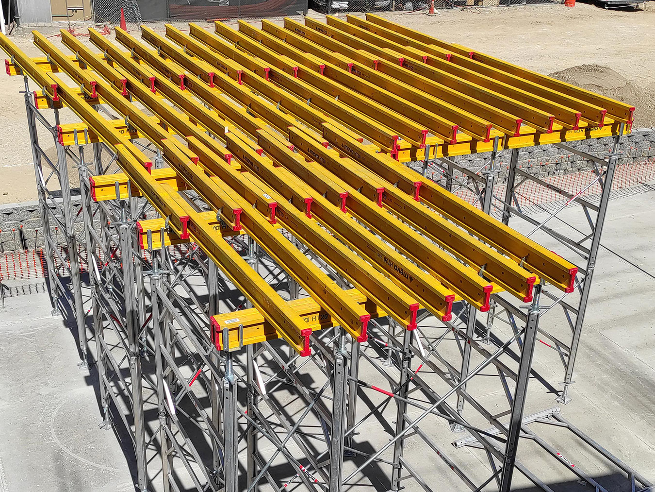 Aluminum shoring system - MEVA USA
